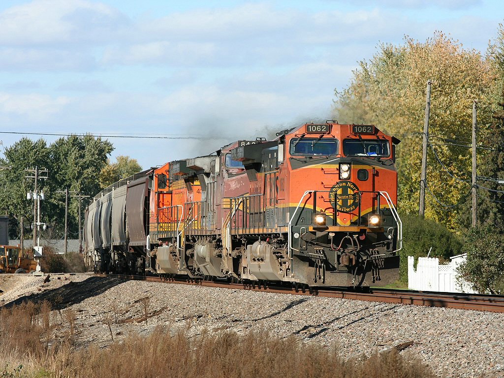 BNSF 1062